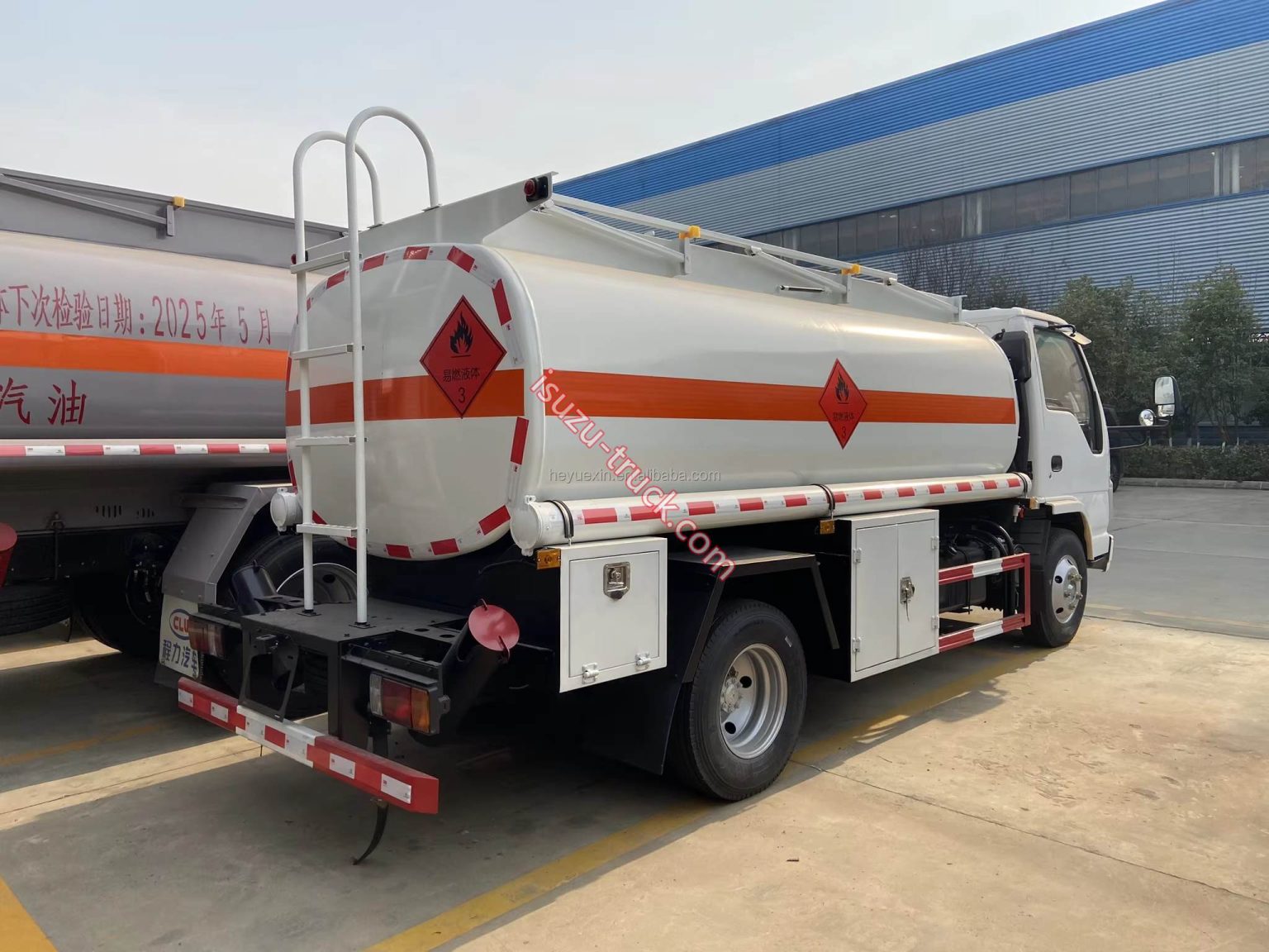 5000Liters ISUZU refueling tank truck - ISUZU Special vehicle base